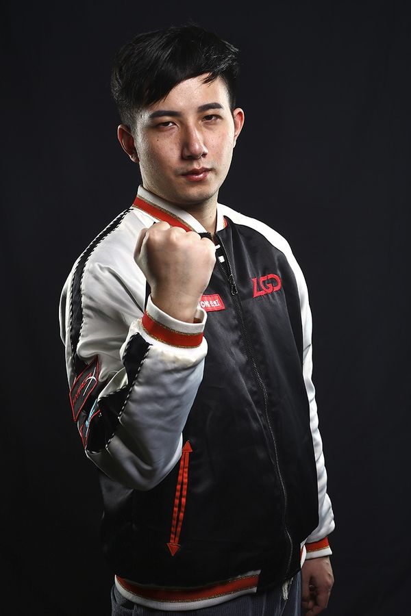 Sinh nhật pro player: LGD.Fy – CayThue24